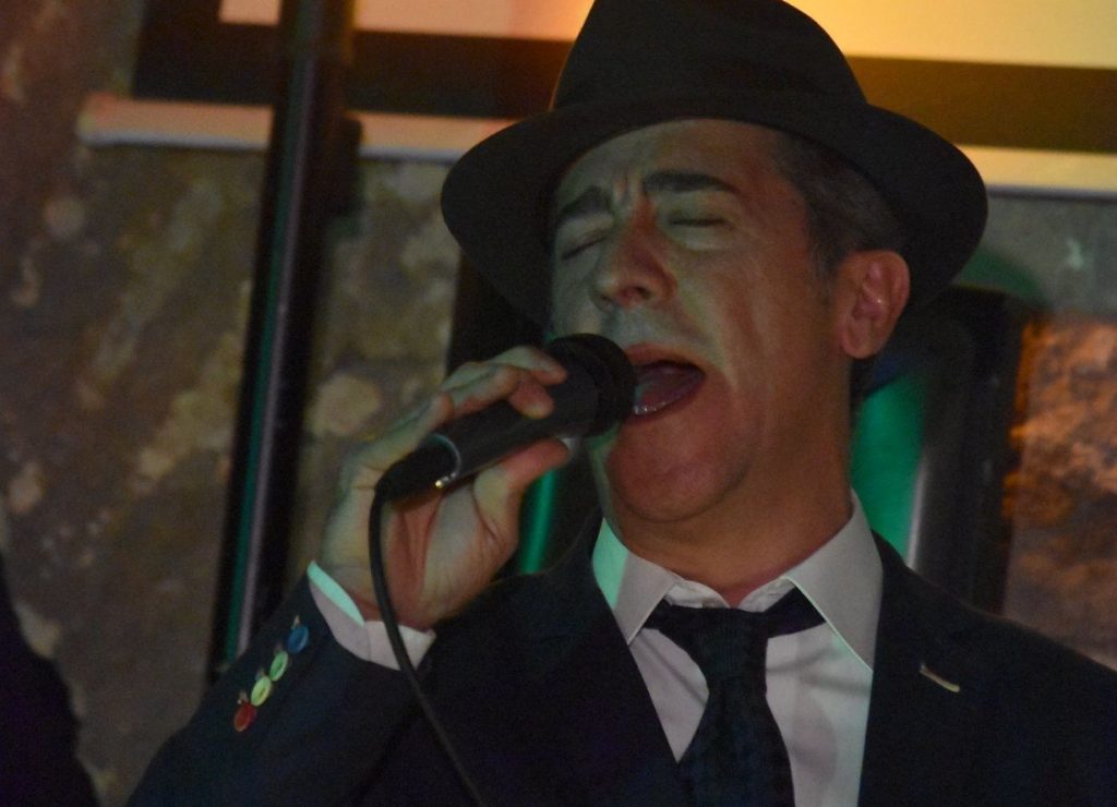 Raymon - Grupos / Solistas / Djs Aragón Musical